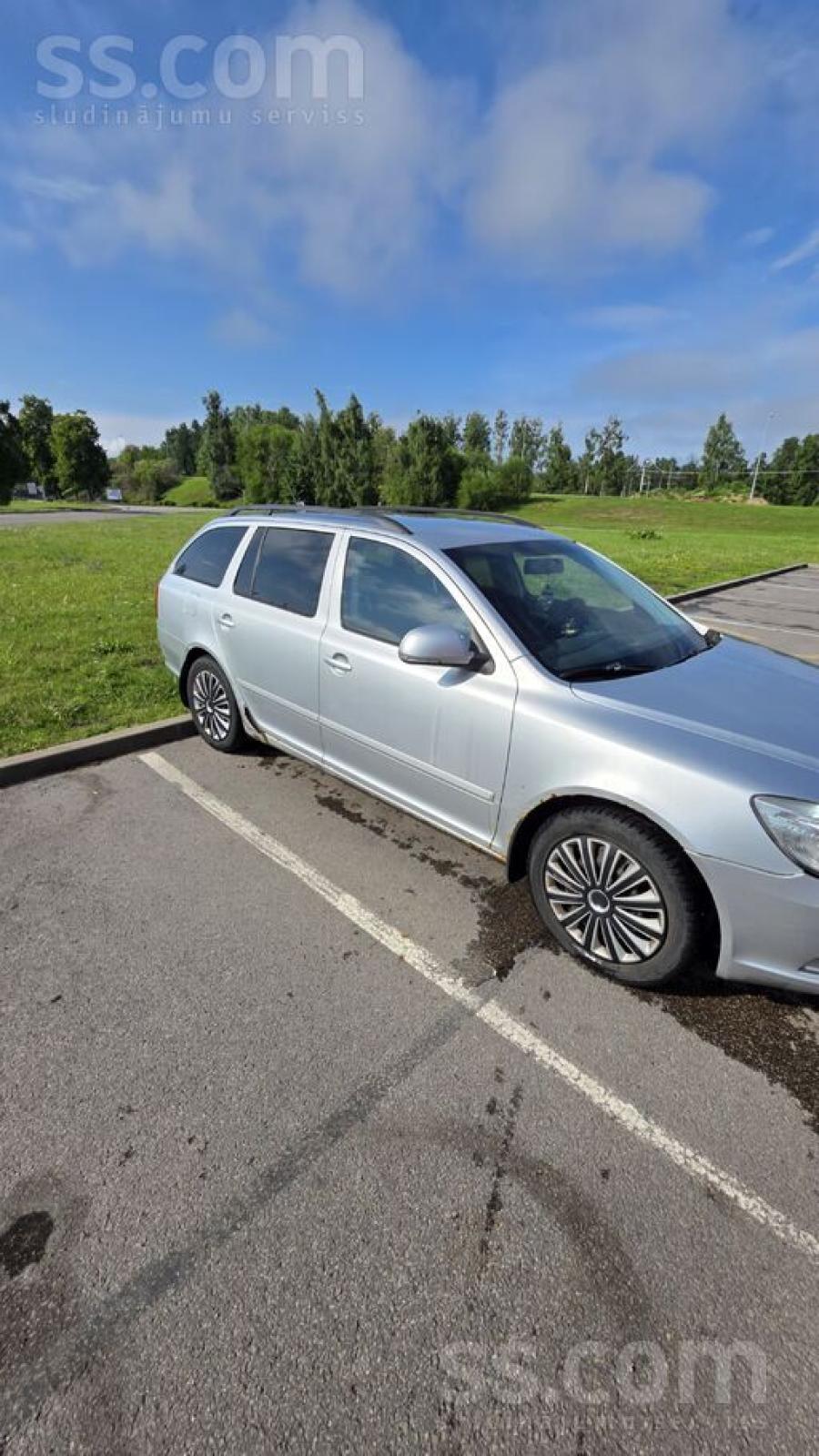 Pelēks Skoda Octavia 2009 Rīga, ar dzinēja tilpumu 2.00 L un nobraukumu 370 tūkst. km par 1700 €, foto 4 vietnē AUTOMOTO.COM.LV