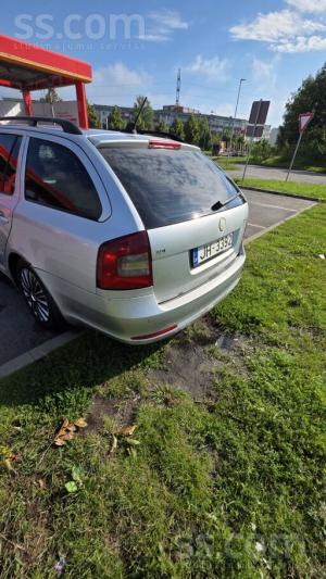 Pelēks Skoda Octavia 2009 Rīga, ar dzinēja tilpumu 2.00 L un nobraukumu 370 tūkst. km par 1700 €, foto 7 vietnē AUTOMOTO.COM.LV