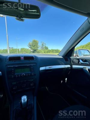 Pelēks Skoda Octavia 2009 Rīga, ar dzinēja tilpumu 2.00 L un nobraukumu 292 tūkst. km par 3900 €, foto 11 vietnē AUTOMOTO.COM.LV
