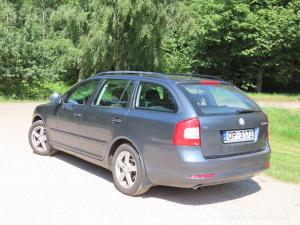 Pelēks Skoda Octavia 2009 Rīga, ar dzinēja tilpumu 1.60 L un nobraukumu 429 tūkst. km par 2650 €, foto 3 vietnē AUTOMOTO.COM.LV