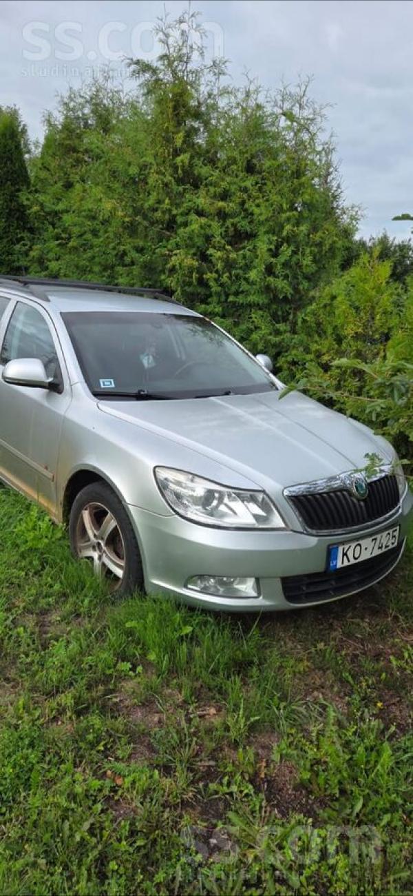 Pelēks Skoda Octavia 2009 Rīga, ar dzinēja tilpumu 2.00 L un nobraukumu 402 tūkst. km par 1050 €, foto 2 vietnē AUTOMOTO.COM.LV