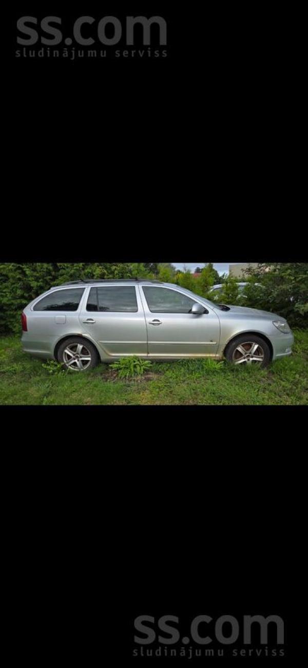 Pelēks Skoda Octavia 2009 Rīga, ar dzinēja tilpumu 2.00 L un nobraukumu 402 tūkst. km par 1050 €, foto 5 vietnē AUTOMOTO.COM.LV