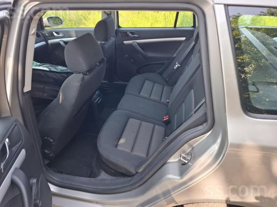 Pelēks Skoda Octavia 2009 Rīga, ar dzinēja tilpumu 2.00 L un nobraukumu 275 tūkst. km par 2100 €, foto 13 vietnē AUTOMOTO.COM.LV