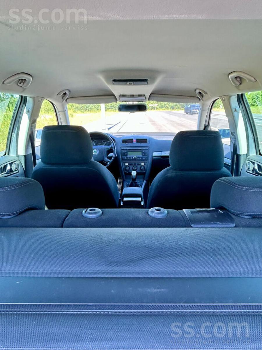 Pelēks Skoda Octavia 2009 Rīga, ar dzinēja tilpumu 2.00 L un nobraukumu 292 tūkst. km par 2800 €, foto 7 vietnē AUTOMOTO.COM.LV