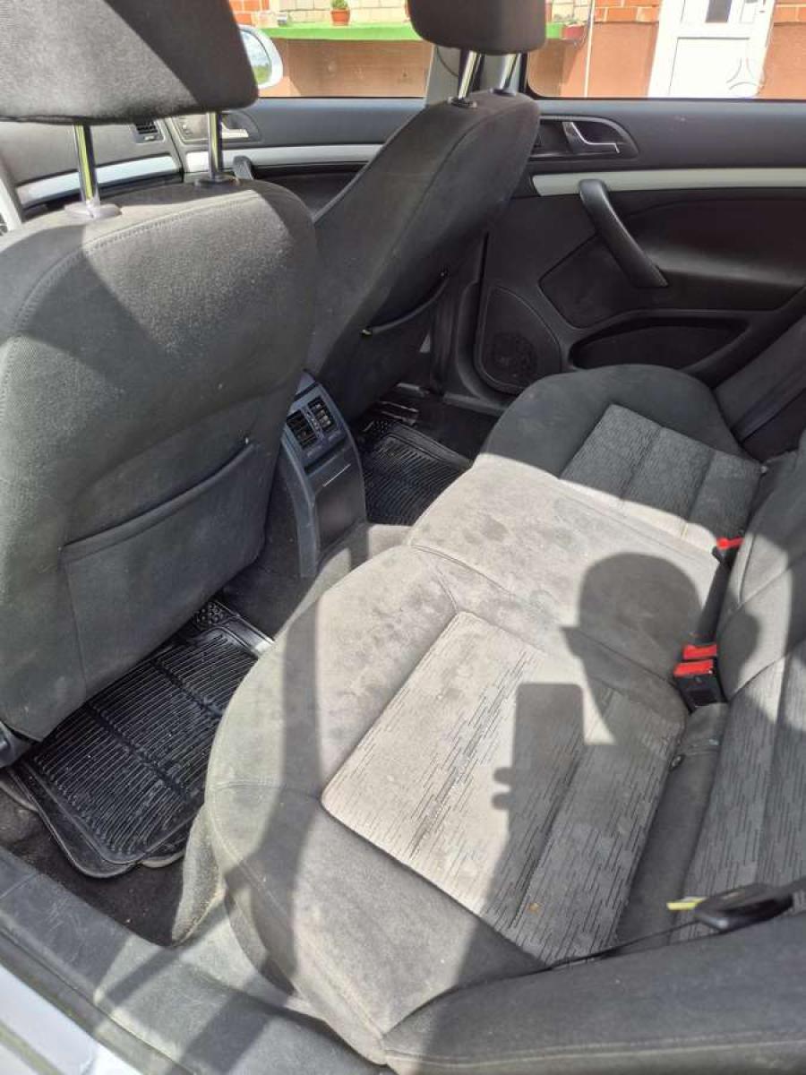 Grey Skoda Octavia 2009 in Rokiskis, with an engine capacity of 1.90 L and mileage of 342 thousand km for 1750 €, photo 11 on AUTOMOTO.COM.LV
