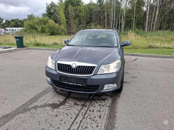 Pelēks Skoda Octavia 2009 Utena, ar dzinēja tilpumu 1.90 L un nobraukumu 245 tūkst. km par 3850 €, foto 3 vietnē AUTOMOTO.COM.LV