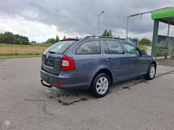 Pelēks Skoda Octavia 2009 Utena, ar dzinēja tilpumu 1.90 L un nobraukumu 245 tūkst. km par 3850 €, foto 6 vietnē AUTOMOTO.COM.LV
