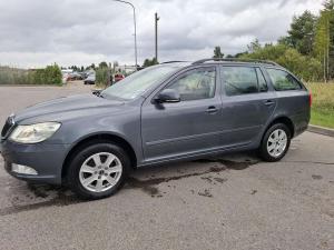 Grey Skoda Octavia 2009 in Utena, with an engine capacity of 1.90 L and mileage of 245 thousand km for 3850 €, photo 8 on AUTOMOTO.COM.LV