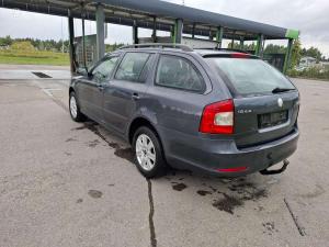 Grey Skoda Octavia 2009 in Utena, with an engine capacity of 1.90 L and mileage of 245 thousand km for 3850 €, photo 9 on AUTOMOTO.COM.LV