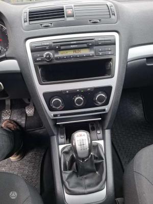 Grey Skoda Octavia 2009 in Utena, with an engine capacity of 1.90 L and mileage of 245 thousand km for 3850 €, photo 14 on AUTOMOTO.COM.LV