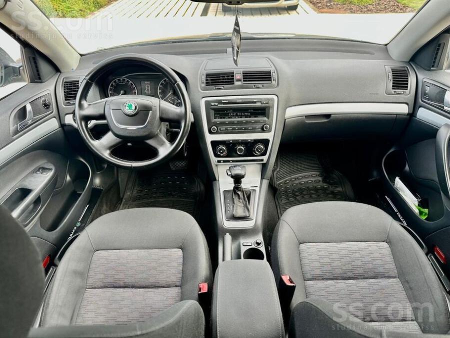 Pelēks Skoda Octavia 2009 Rīga, ar dzinēja tilpumu 1.90 L un nobraukumu 311 tūkst. km par 2590 €, foto 6 vietnē AUTOMOTO.COM.LV