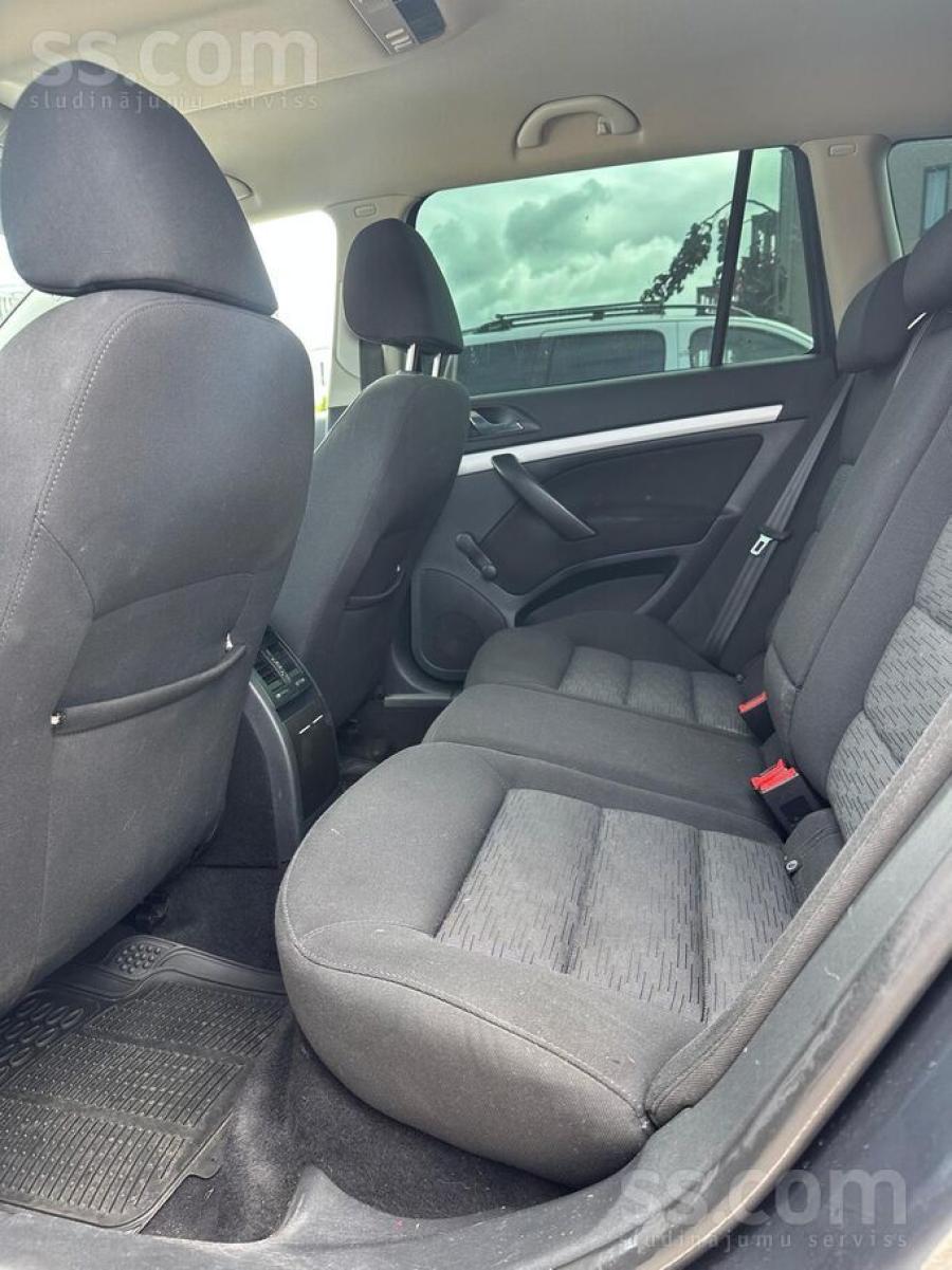 Pelēks Skoda Octavia 2009 Rīga, ar dzinēja tilpumu 1.90 L un nobraukumu 311 tūkst. km par 2590 €, foto 7 vietnē AUTOMOTO.COM.LV