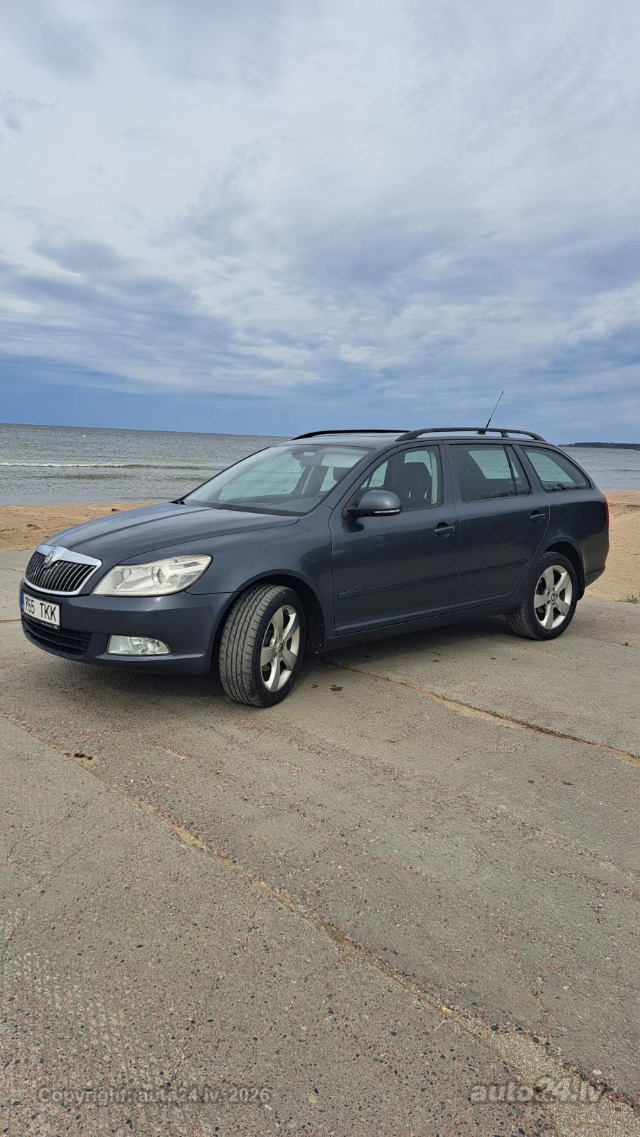 Pelēks Skoda Octavia 2009 Tallina, ar dzinēja tilpumu 1.90 L un nobraukumu 387 tūkst. km par 2500 €, foto 1 vietnē AUTOMOTO.COM.LV