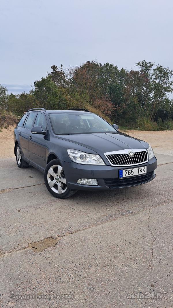 Pelēks Skoda Octavia 2009 Tallina, ar dzinēja tilpumu 1.90 L un nobraukumu 387 tūkst. km par 2500 €, foto 3 vietnē AUTOMOTO.COM.LV