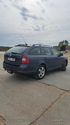 Pelēks Skoda Octavia 2009 Tallina, ar dzinēja tilpumu 1.90 L un nobraukumu 387 tūkst. km par 2500 €, foto 4 vietnē AUTOMOTO.COM.LV