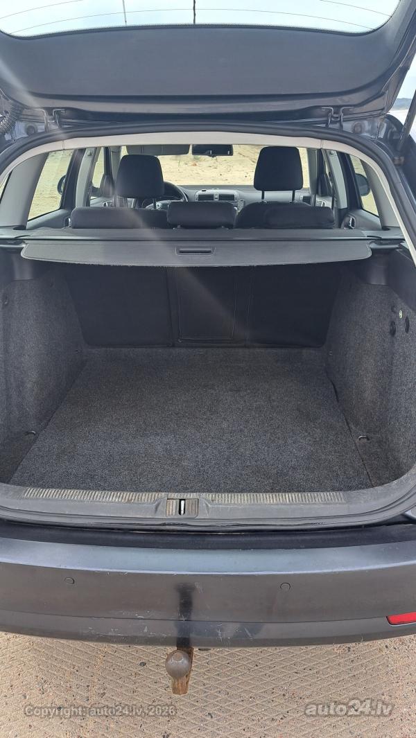 Pelēks Skoda Octavia 2009 Tallina, ar dzinēja tilpumu 1.90 L un nobraukumu 387 tūkst. km par 2500 €, foto 6 vietnē AUTOMOTO.COM.LV