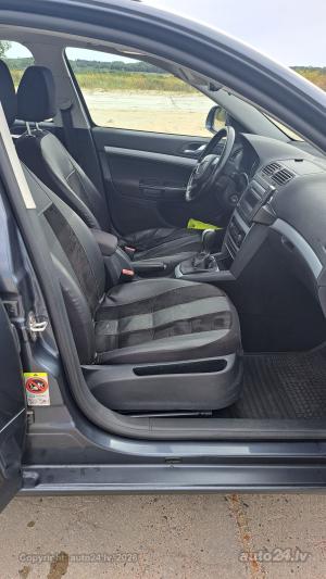 Pelēks Skoda Octavia 2009 Tallina, ar dzinēja tilpumu 1.90 L un nobraukumu 387 tūkst. km par 2500 €, foto 8 vietnē AUTOMOTO.COM.LV