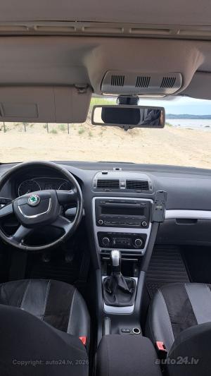 Pelēks Skoda Octavia 2009 Tallina, ar dzinēja tilpumu 1.90 L un nobraukumu 387 tūkst. km par 2500 €, foto 9 vietnē AUTOMOTO.COM.LV