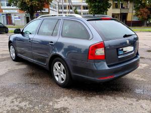 Pelēks Skoda Octavia 2009 Kauņa, ar dzinēja tilpumu 1.80 L un nobraukumu 368 tūkst. km par 3500 €, foto 3 vietnē AUTOMOTO.COM.LV