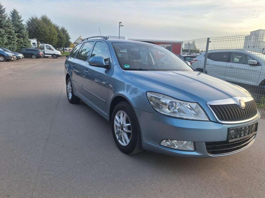Pelēks Skoda Octavia 2009 Utena, ar dzinēja tilpumu 1.90 L un nobraukumu 245 tūkst. km par 3550 €, foto 3 vietnē AUTOMOTO.COM.LV