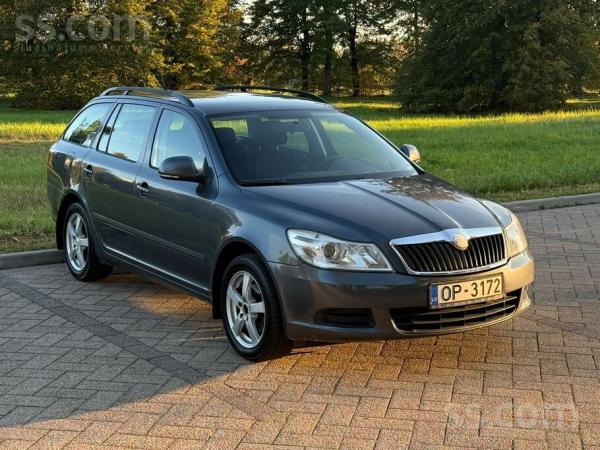 Шкода Октавия 2009 в Рига на AUTOMOTO.COM.LV Серый Шкода Октавия 2009 в Рига, объемом двигателя 1.60 л и пробегом 0 тыс. км за 1790 €, фото 4 на AUTOMOTO.COM.LV