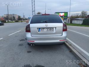 Grey Skoda Octavia 2009 in Riga, with an engine capacity of 2.00 L and mileage of 472 thousand km for 2300 €, photo 5 on AUTOMOTO.COM.LV
