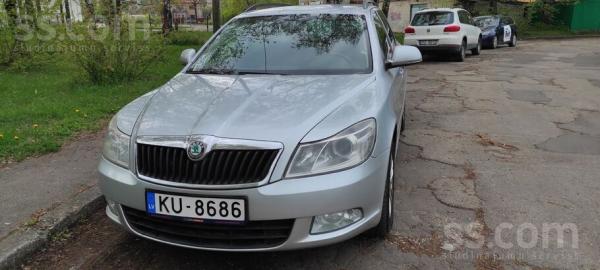 Pelēks Skoda Octavia 2010 Rīga, ar dzinēja tilpumu 1.60 L un nobraukumu 291 tūkst. km par 2650 €, foto 1 vietnē AUTOMOTO.COM.LV