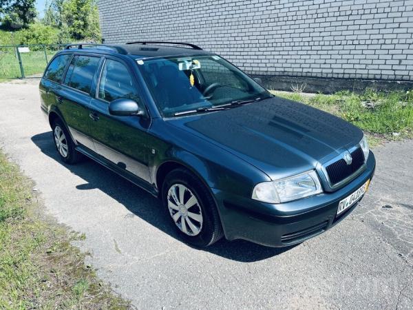 Pelēks Skoda Octavia 2010 Daugavpils, ar dzinēja tilpumu 1.90 L un nobraukumu 242 tūkst. km par 10400 €, foto 2 vietnē AUTOMOTO.COM.LV