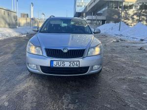 Pelēks Skoda Octavia 2010 Molėtai, ar dzinēja tilpumu 1.80 L un nobraukumu 272 tūkst. km par 2950 €, foto 3 vietnē AUTOMOTO.COM.LV