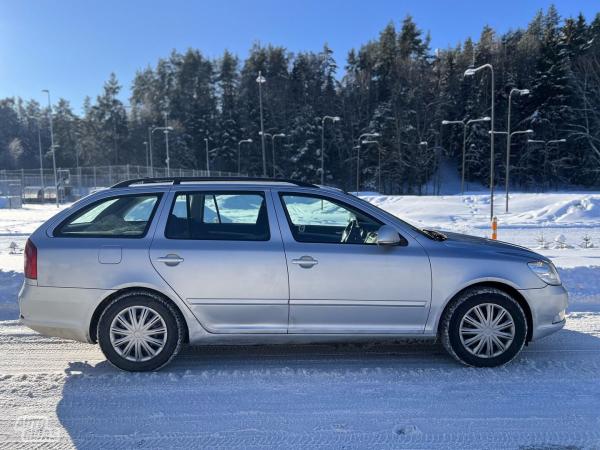 Pelēks Skoda Octavia 2010 Viļņa, ar dzinēja tilpumu 1.60 L un nobraukumu 225 tūkst. km par 1950 €, foto 6 vietnē AUTOMOTO.COM.LV