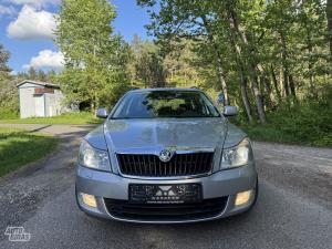 Grey Skoda Octavia 2010 in Vilnius, with an engine capacity of 1.60 L and mileage of 312 thousand km for 3500 €, photo 3 on AUTOMOTO.COM.LV