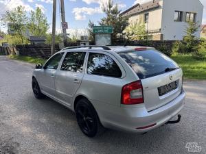 Grey Skoda Octavia 2010 in Vilnius, with an engine capacity of 1.60 L and mileage of 312 thousand km for 3500 €, photo 9 on AUTOMOTO.COM.LV