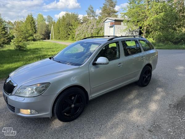 Pelēks Skoda Octavia 2010 Viļņa, ar dzinēja tilpumu 1.60 L un nobraukumu 312 tūkst. km par 3500 €, foto 10 vietnē AUTOMOTO.COM.LV
