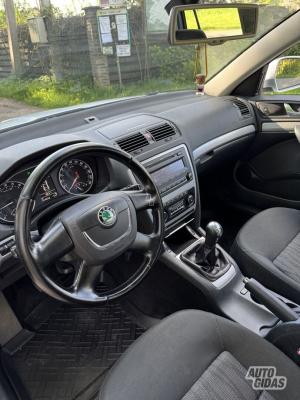 Grey Skoda Octavia 2010 in Vilnius, with an engine capacity of 1.60 L and mileage of 312 thousand km for 3500 €, photo 13 on AUTOMOTO.COM.LV