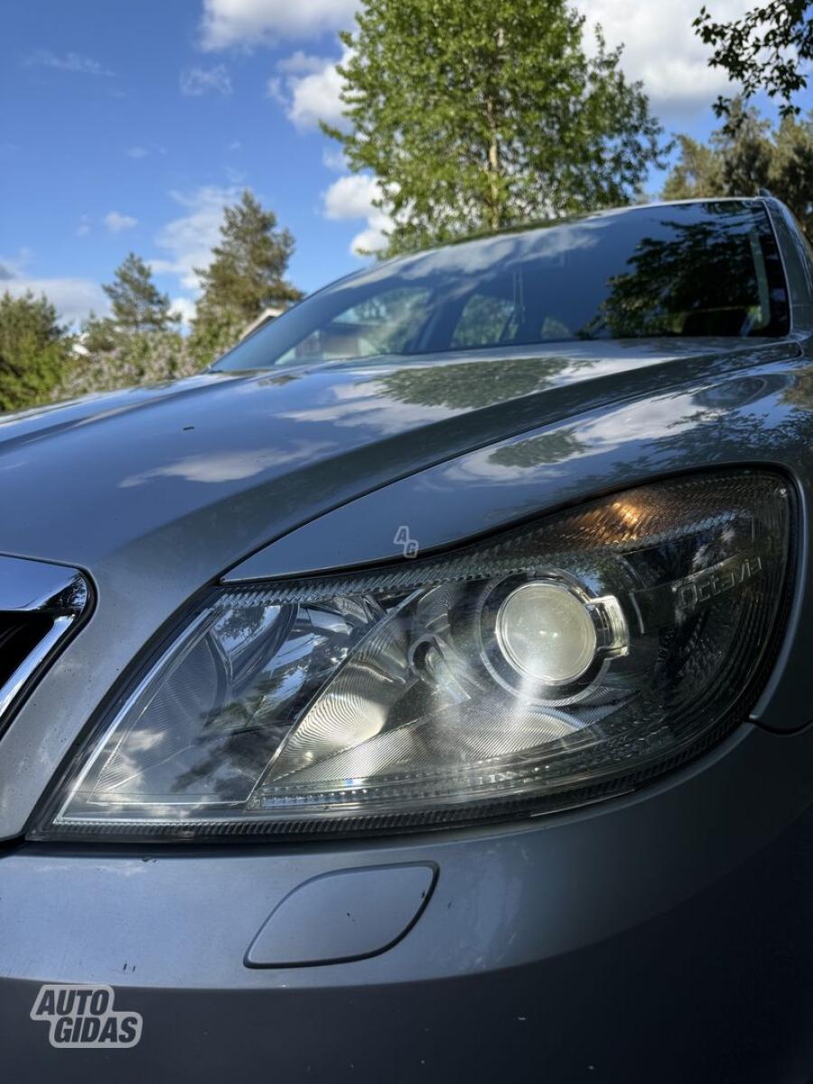 Grey Skoda Octavia 2010 in Vilnius, with an engine capacity of 1.60 L and mileage of 312 thousand km for 3500 €, photo 26 on AUTOMOTO.COM.LV