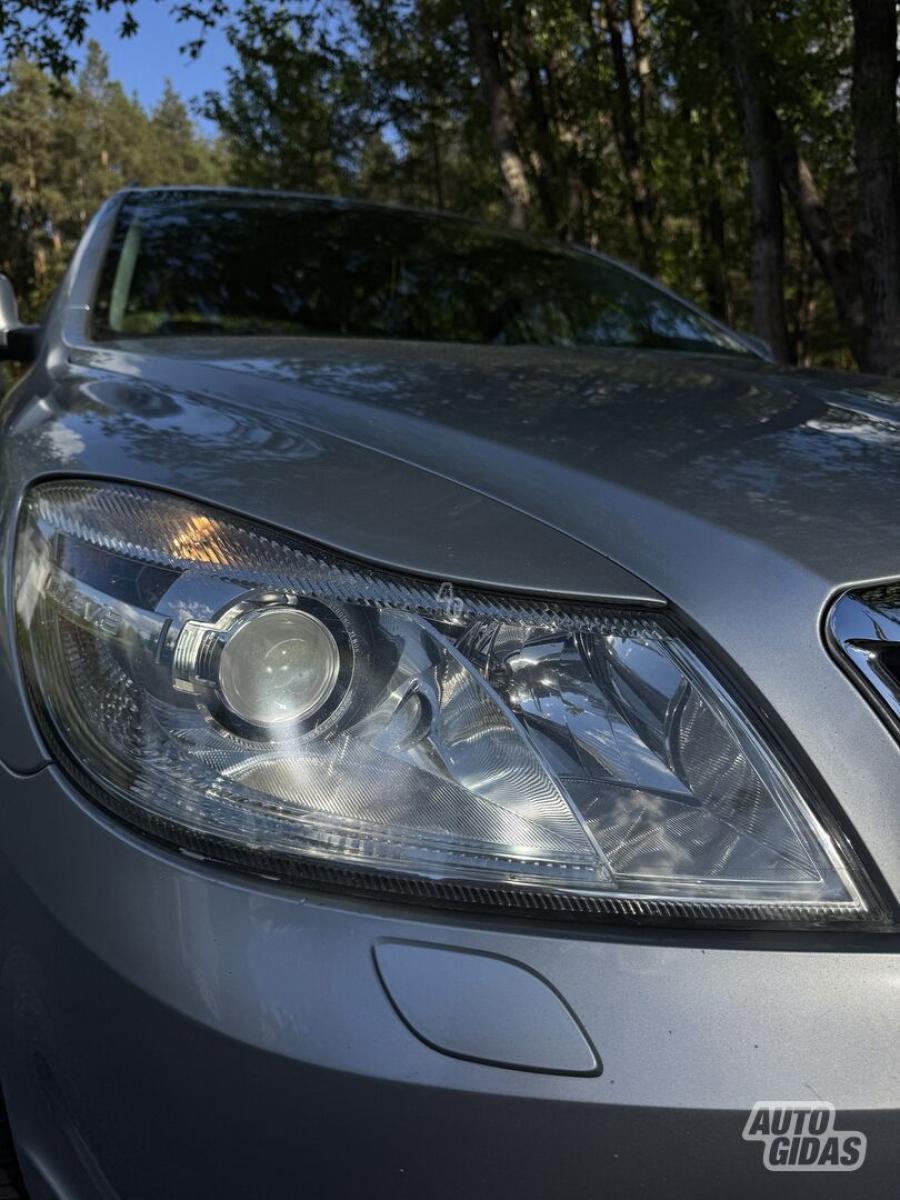 Grey Skoda Octavia 2010 in Vilnius, with an engine capacity of 1.60 L and mileage of 312 thousand km for 3500 €, photo 27 on AUTOMOTO.COM.LV