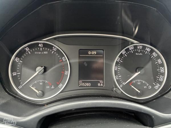 Grey Skoda Octavia 2010 in Kaunas, with an engine capacity of 1.20 L and mileage of 215 thousand km for 2400 €, photo 3 on AUTOMOTO.COM.LV
