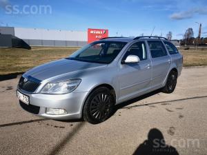 Pelēks Skoda Octavia 2010 Ogre, ar dzinēja tilpumu 1.60 L un nobraukumu 381 tūkst. km par 2500 €, foto  vietnē AUTOMOTO.COM.LV