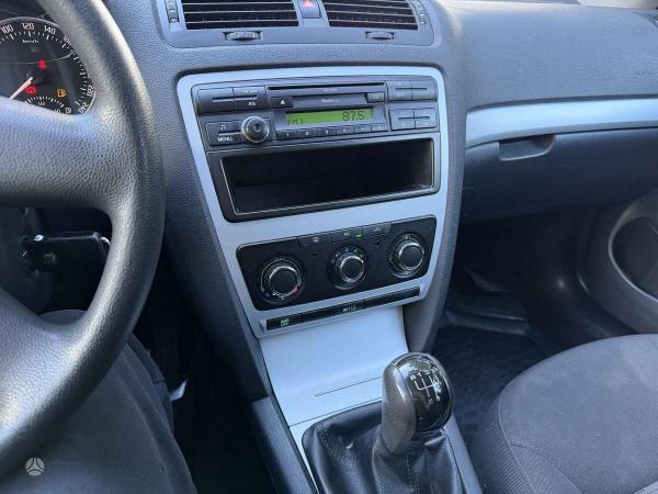 Grey Skoda Octavia 2010 in Vilnius, with an engine capacity of 1.90 L and mileage of 320 thousand km for 2450 €, photo 10 on AUTOMOTO.COM.LV