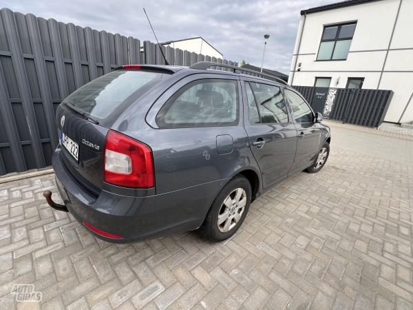 Pelēks Skoda Octavia 2010 Klaipėda, ar dzinēja tilpumu 1.60 L un nobraukumu 325 tūkst. km par 1300 €, foto 3 vietnē AUTOMOTO.COM.LV