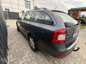 Pelēks Skoda Octavia 2010 Klaipėda, ar dzinēja tilpumu 1.60 L un nobraukumu 325 tūkst. km par 1300 €, foto 5 vietnē AUTOMOTO.COM.LV