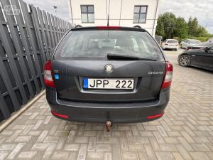 Pelēks Skoda Octavia 2010 Klaipėda, ar dzinēja tilpumu 1.60 L un nobraukumu 325 tūkst. km par 1300 €, foto 8 vietnē AUTOMOTO.COM.LV
