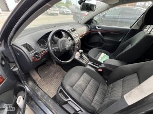 Pelēks Skoda Octavia 2010 Klaipėda, ar dzinēja tilpumu 1.60 L un nobraukumu 325 tūkst. km par 1300 €, foto 16 vietnē AUTOMOTO.COM.LV