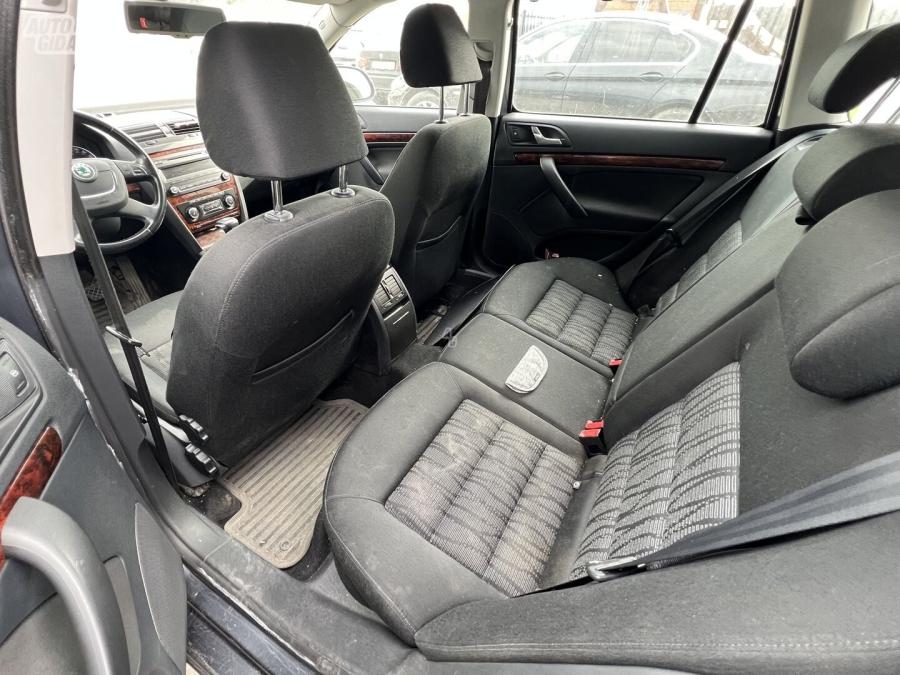 Pelēks Skoda Octavia 2010 Klaipėda, ar dzinēja tilpumu 1.60 L un nobraukumu 325 tūkst. km par 1300 €, foto 20 vietnē AUTOMOTO.COM.LV