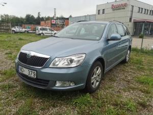 Grey Skoda Octavia 2010 in Kuldiga, with an engine capacity of 1.60 L and mileage of 276 thousand km for 4000 €, photo  on AUTOMOTO.COM.LV