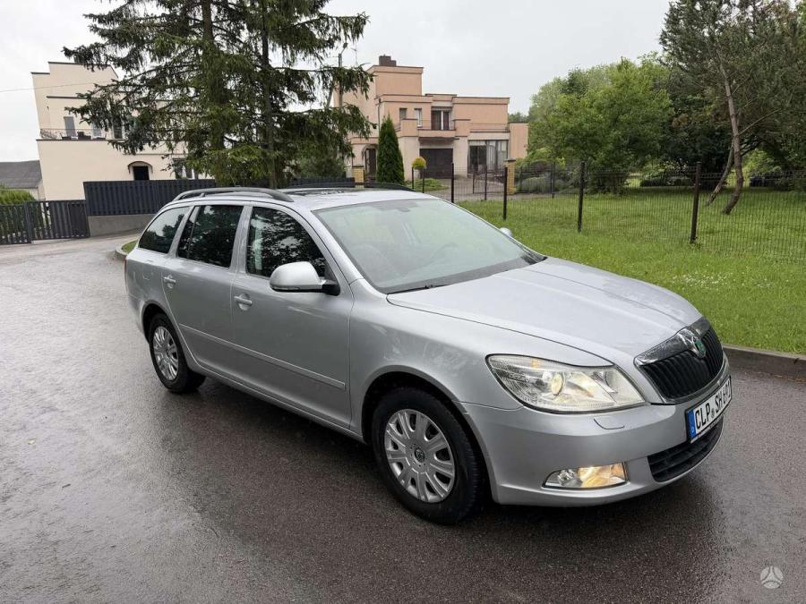 Pelēks Skoda Octavia 2010 Klaipėda, ar dzinēja tilpumu 1.20 L un nobraukumu 258 tūkst. km par 2150 €, foto 4 vietnē AUTOMOTO.COM.LV