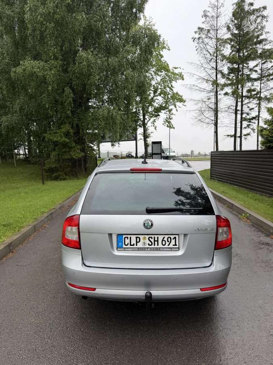 Pelēks Skoda Octavia 2010 Klaipėda, ar dzinēja tilpumu 1.20 L un nobraukumu 258 tūkst. km par 2150 €, foto 7 vietnē AUTOMOTO.COM.LV