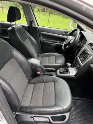 Pelēks Skoda Octavia 2010 Klaipėda, ar dzinēja tilpumu 1.20 L un nobraukumu 258 tūkst. km par 2150 €, foto 13 vietnē AUTOMOTO.COM.LV