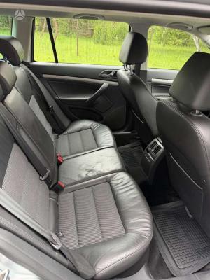 Pelēks Skoda Octavia 2010 Klaipėda, ar dzinēja tilpumu 1.20 L un nobraukumu 258 tūkst. km par 2150 €, foto 14 vietnē AUTOMOTO.COM.LV