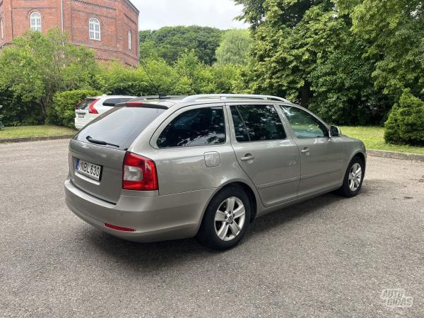 Pelēks Skoda Octavia 2010 Klaipėda, ar dzinēja tilpumu 1.60 L un nobraukumu 296 tūkst. km par 3100 €, foto 4 vietnē AUTOMOTO.COM.LV
